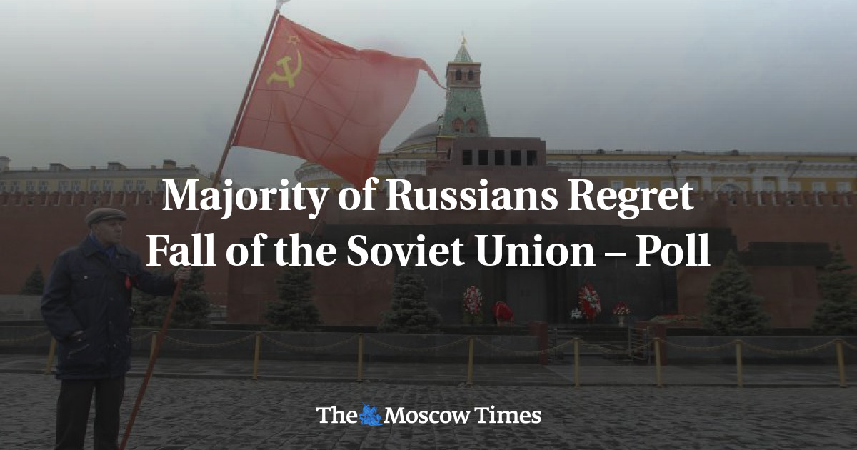 Majority of Russians Regret Fall of the Soviet Union – Poll