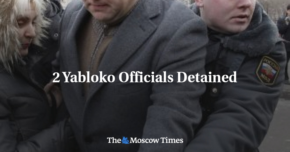 2 Yabloko Officials Detained