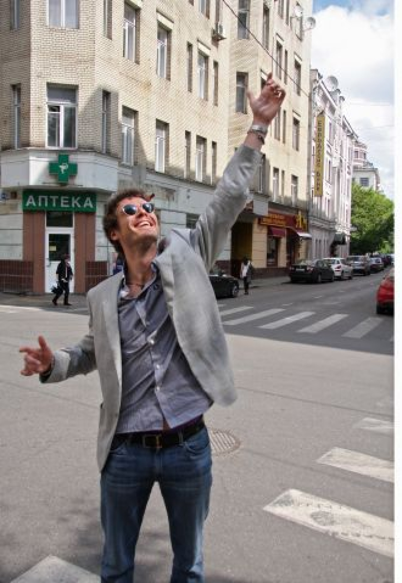 Safin Duels Fellow ?€?Legends of Tennis?€™