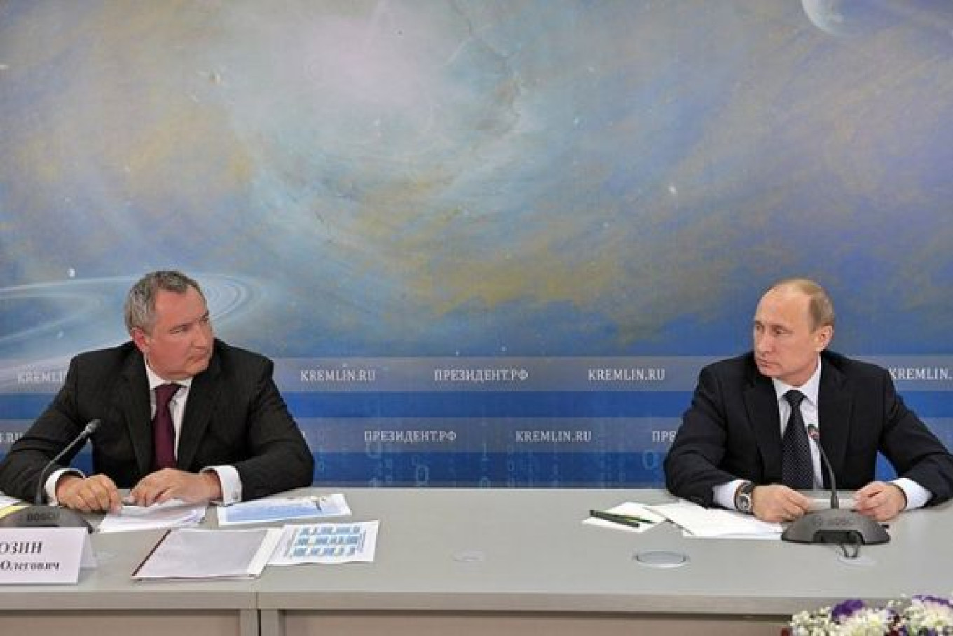 Putin Floats Idea of Creating New Space Ministry
