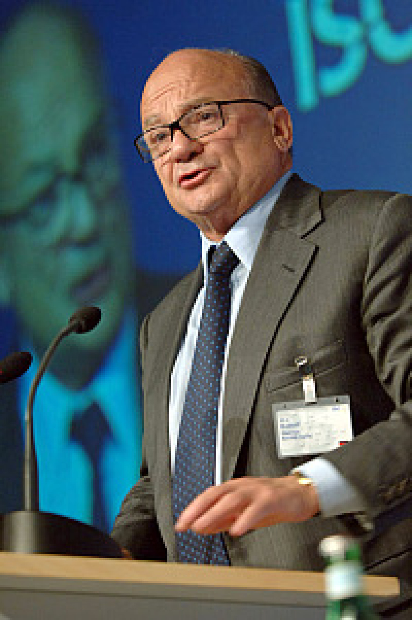 Rosneft Names Rudloff as Candidate for Board