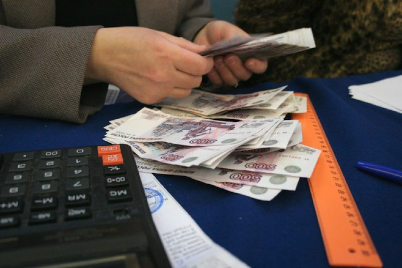 Russians' Average Salary On Par With Kazakhstan