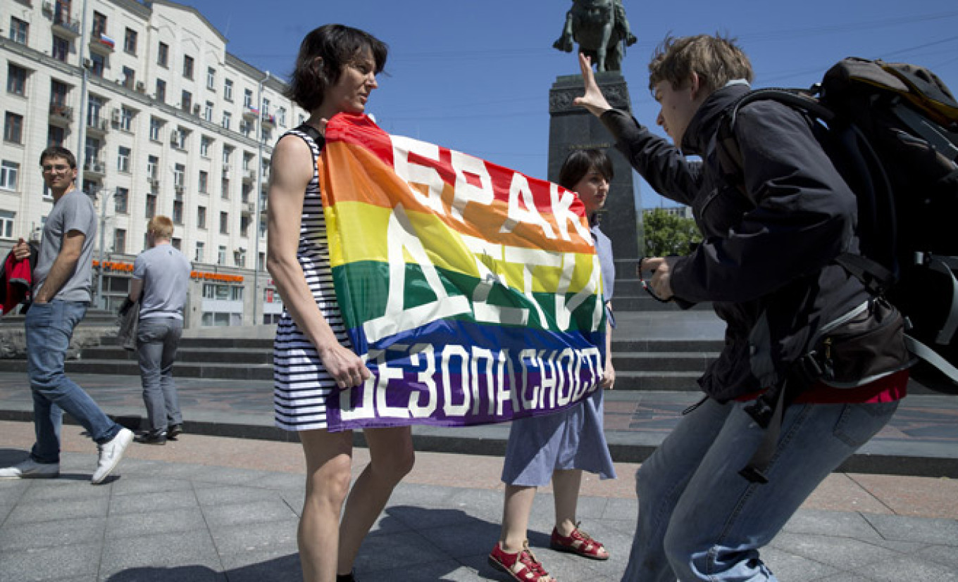 Moscow Plays Host to a Diverse Array of Nationalist, LGBT Rallies