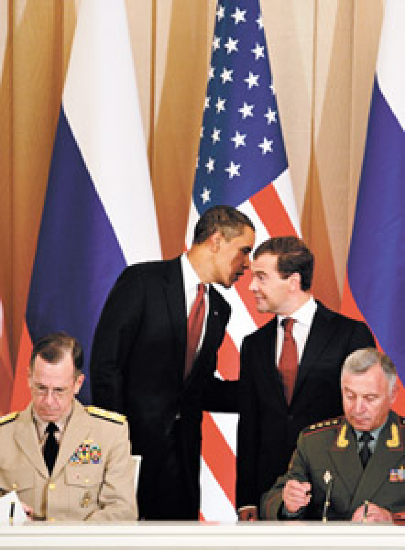 Obama, Medvedev Will Cut Stockpiles