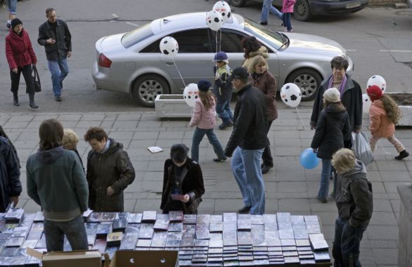 Russia on U.S. Piracy List for 14th Year