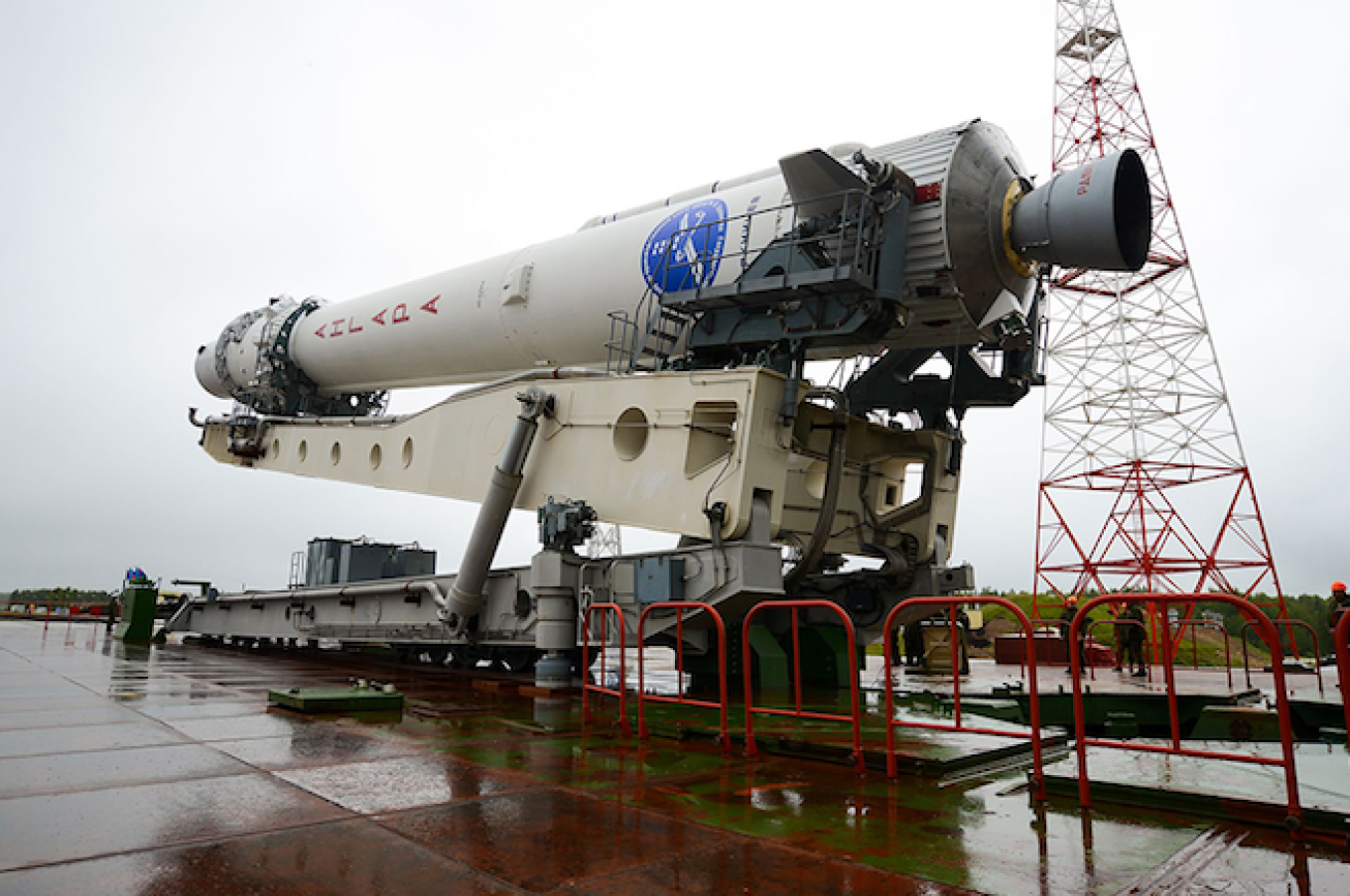 Russia Plans to Launch Heavy-Lift Angara Space Rocket on Christmas Day