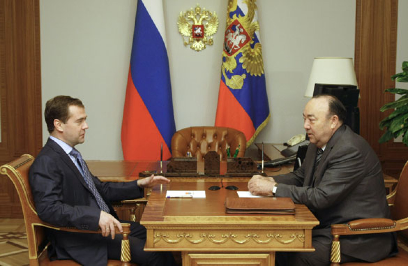 Bashkortostan's Leader Abruptly Quits After 17 Years