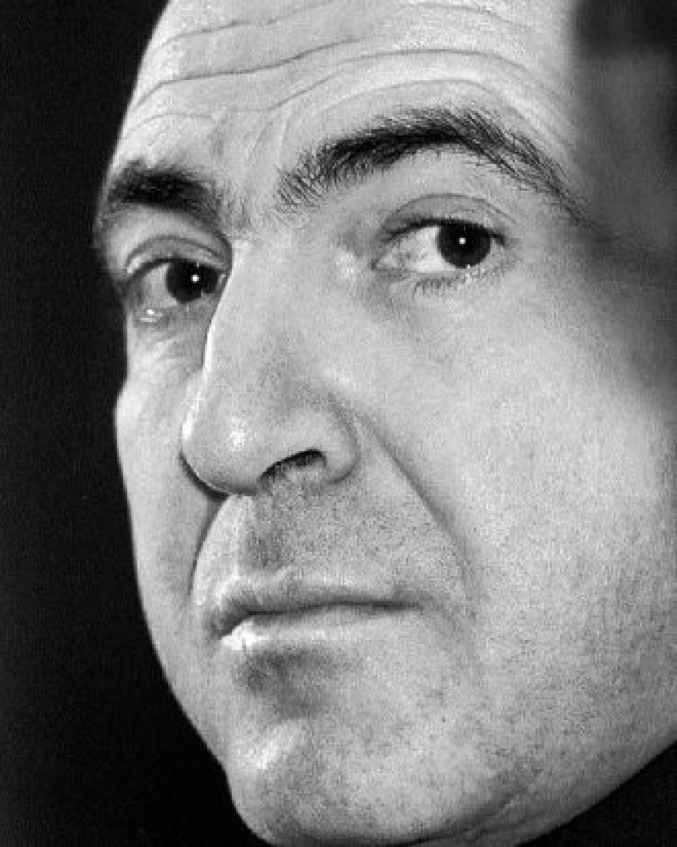 Berezovsky Dies Amid Growing Woes