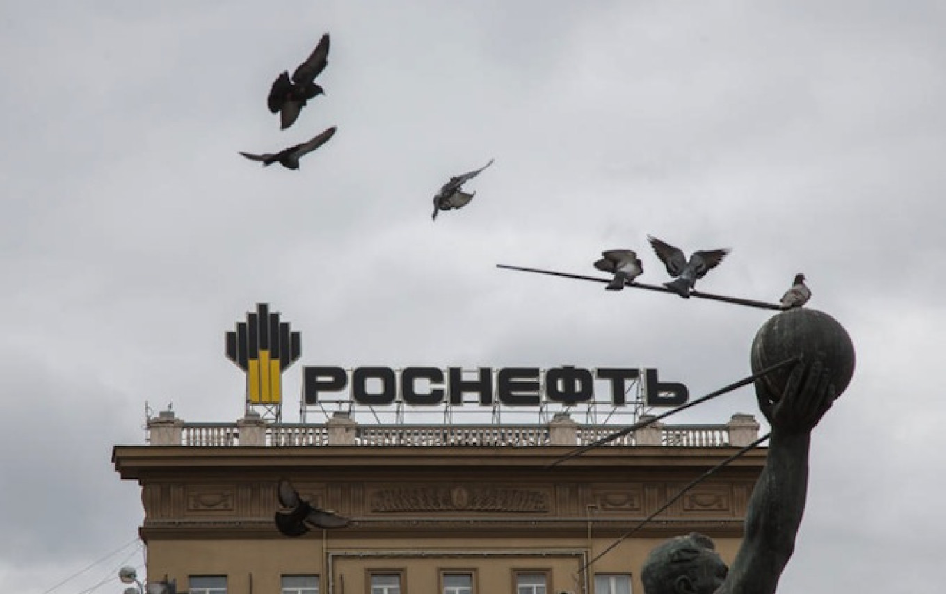 Rosneft to Start Drilling Oil in the Arctic This Year