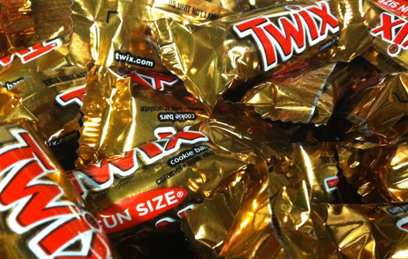 Russian Official Tells London to 'Have a Twix' and Rethink Crimea