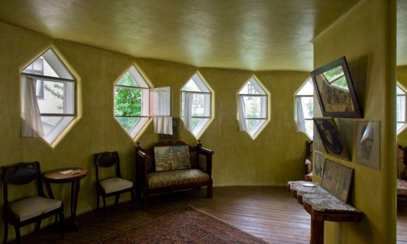 The Melnikov Era: Moscow Celebrates 125th Anniversary of Iconic Avant ...