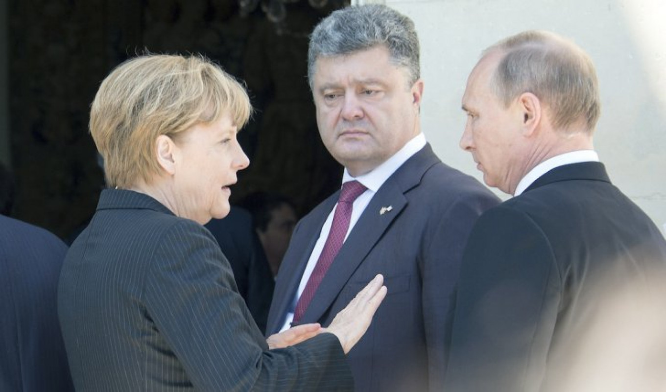 Putin Meets World Leaders a Day After G7 Snub