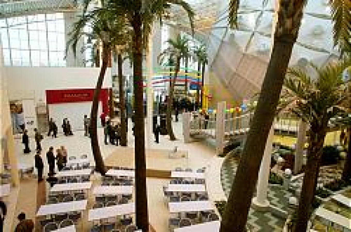 Eastern Europe's Largest Mall Opens on MKAD