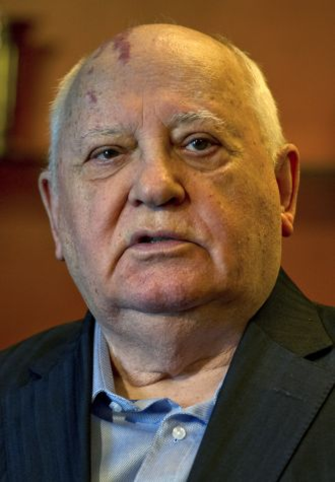 Gorbachev Calls for Ukraine Unity
