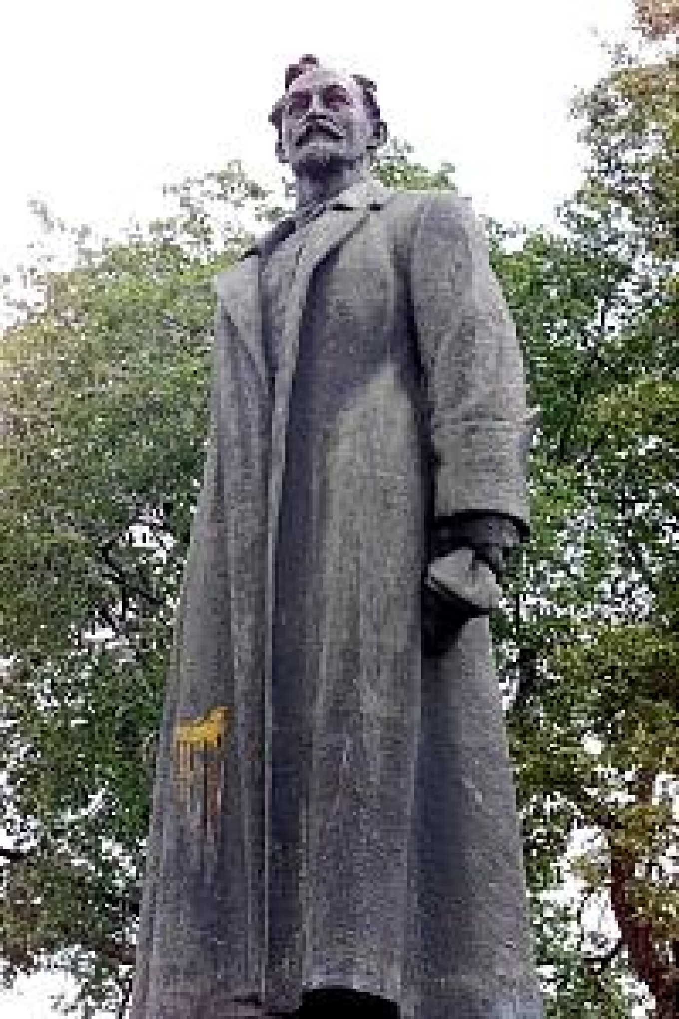 Luzhkov Wants to Resurrect Iron Felix