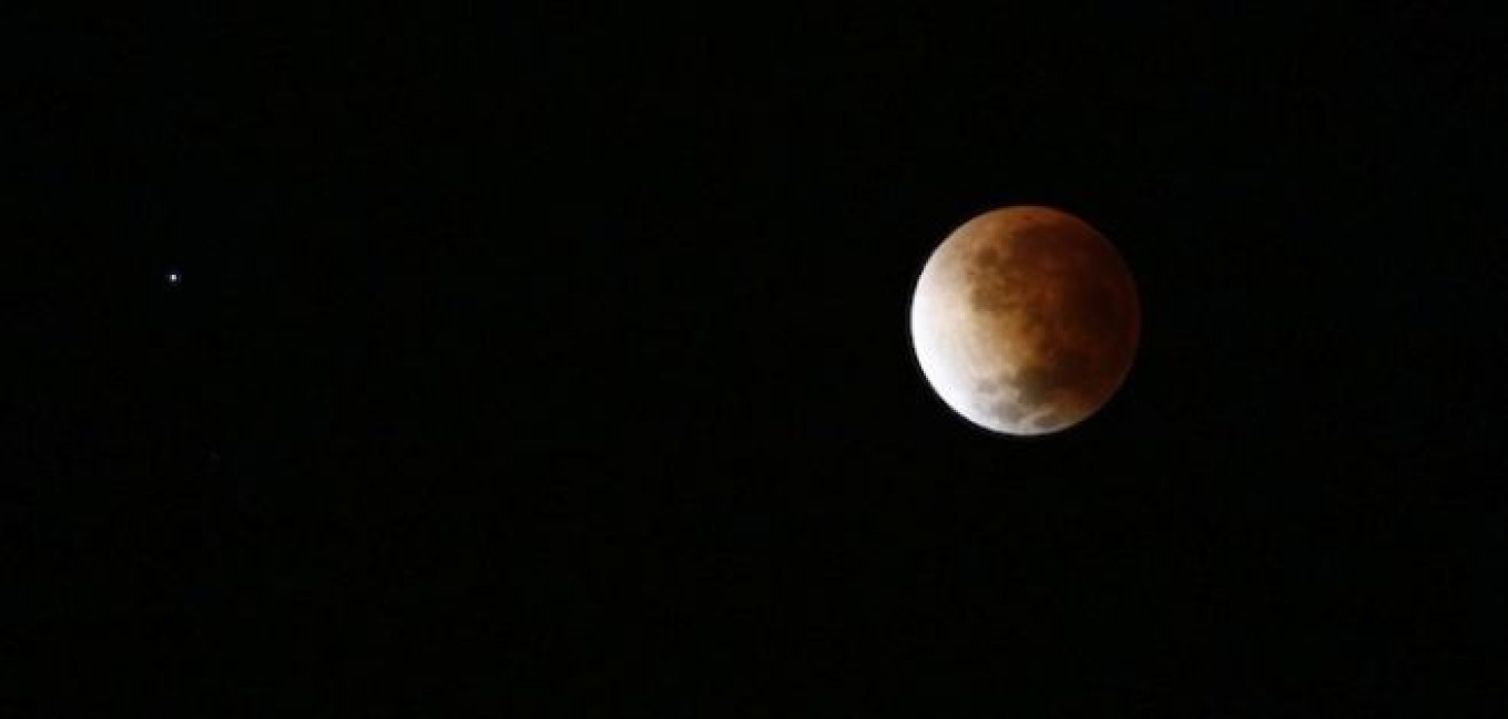 Russia's Space Agency Floats $230 Billion Lunar Exploration Plan