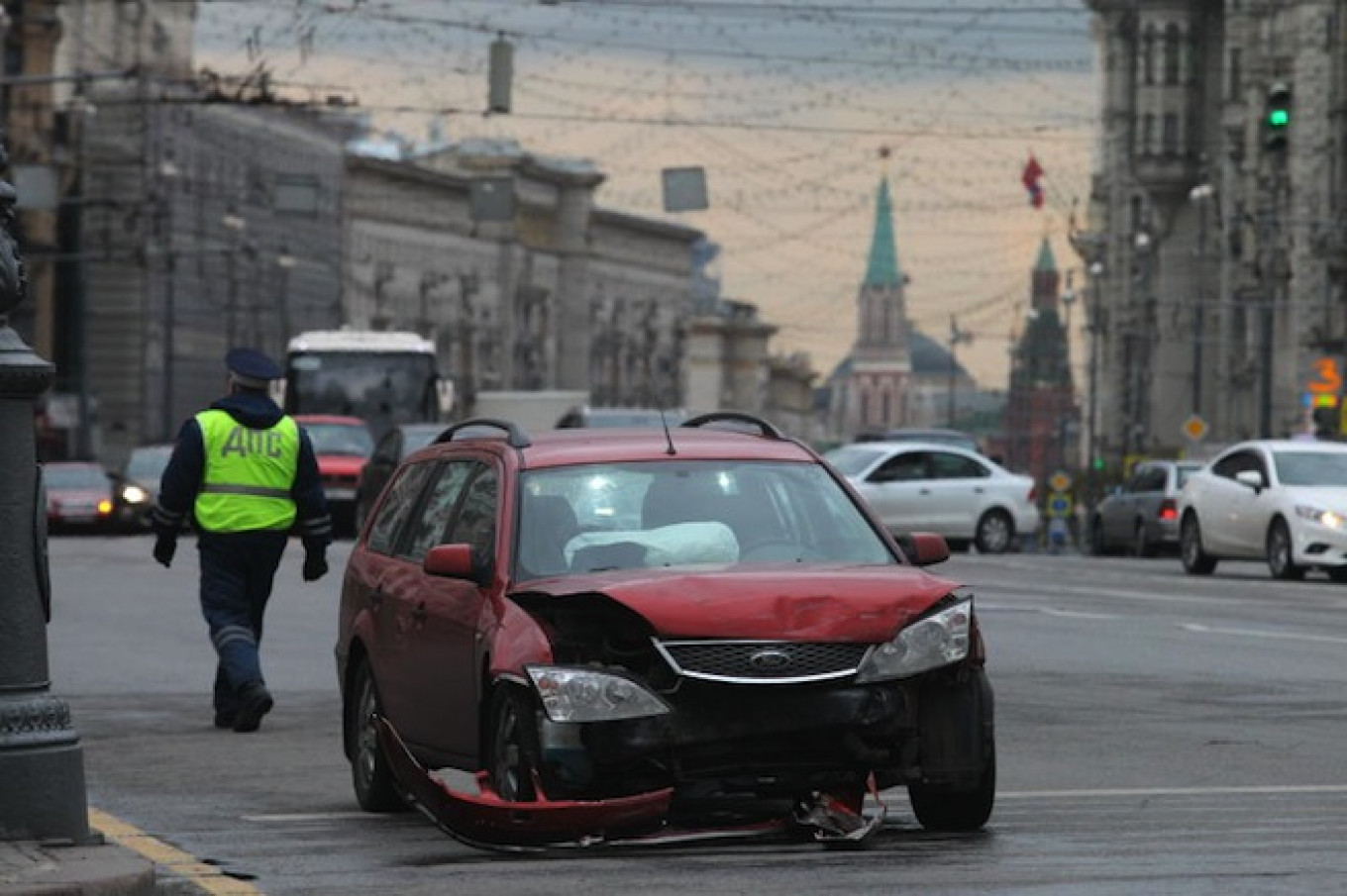 Russia's Road Safety Watchdog Sees Increase in Drunk-Driving Accidents