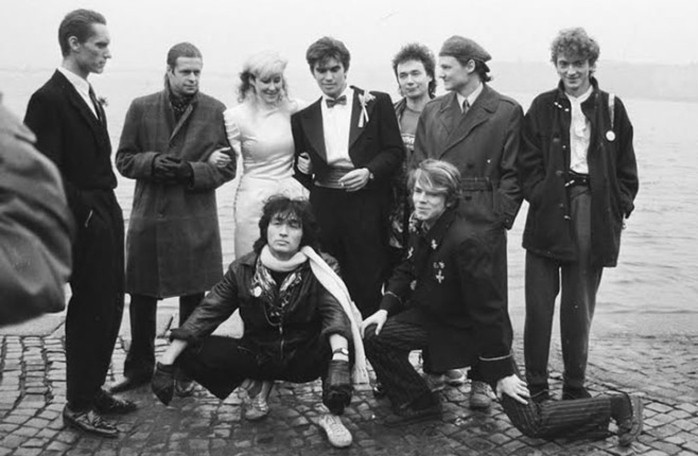 Joanna Stingray, a California Girl in the U.S.S.R.