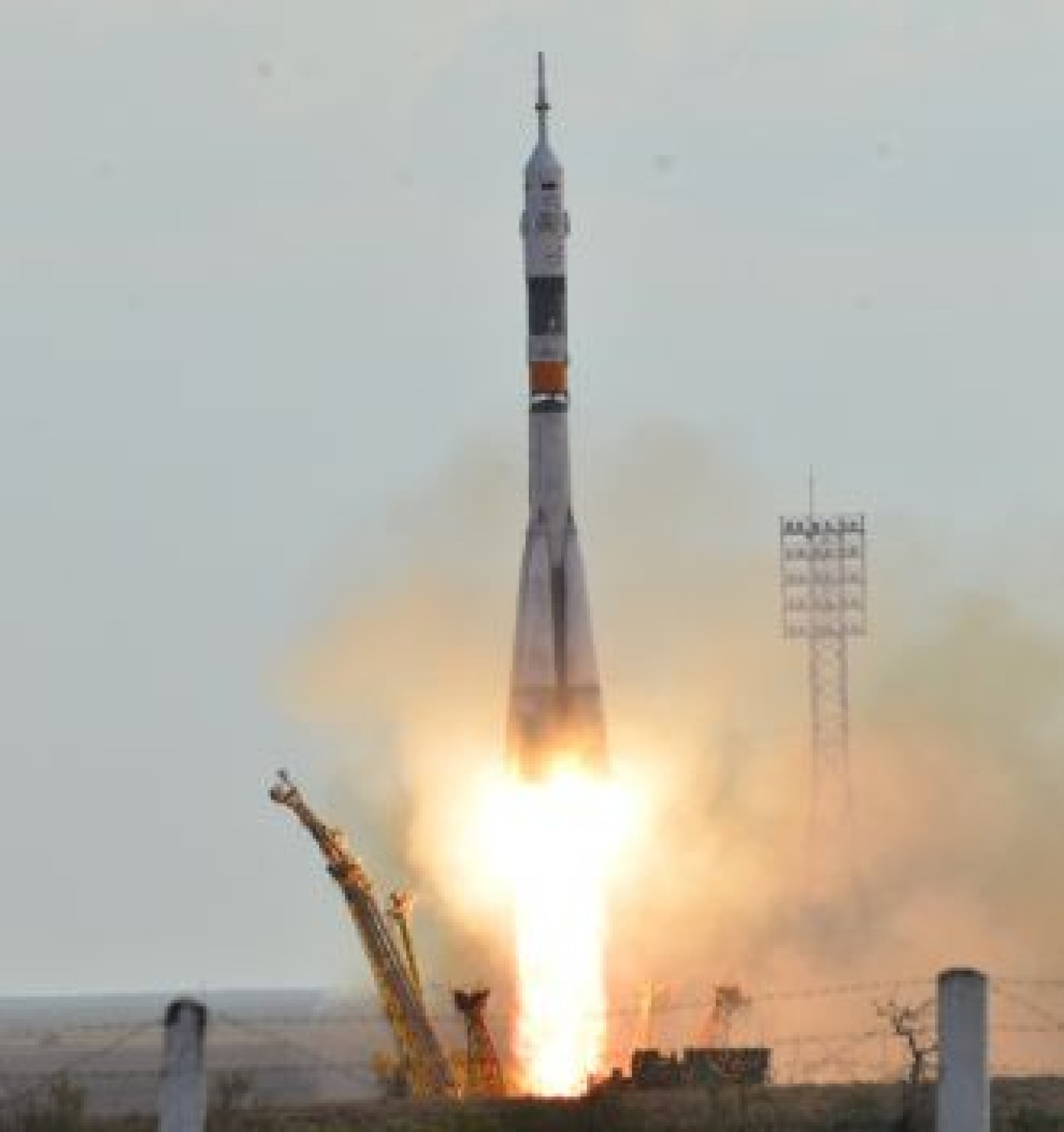 Soyuz Launches New Crew Into Space