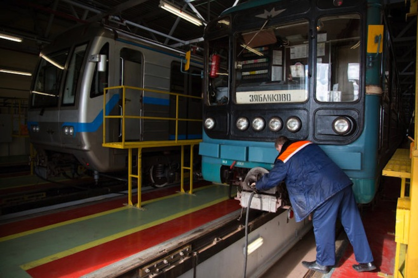 Moscow Metro Celebrates 80th Birthday With 'Parade of Trains'