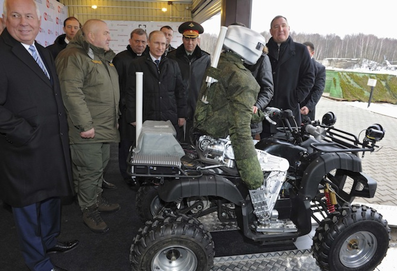 Putin Meets Russia's New Terminator-Style Robot Warrior