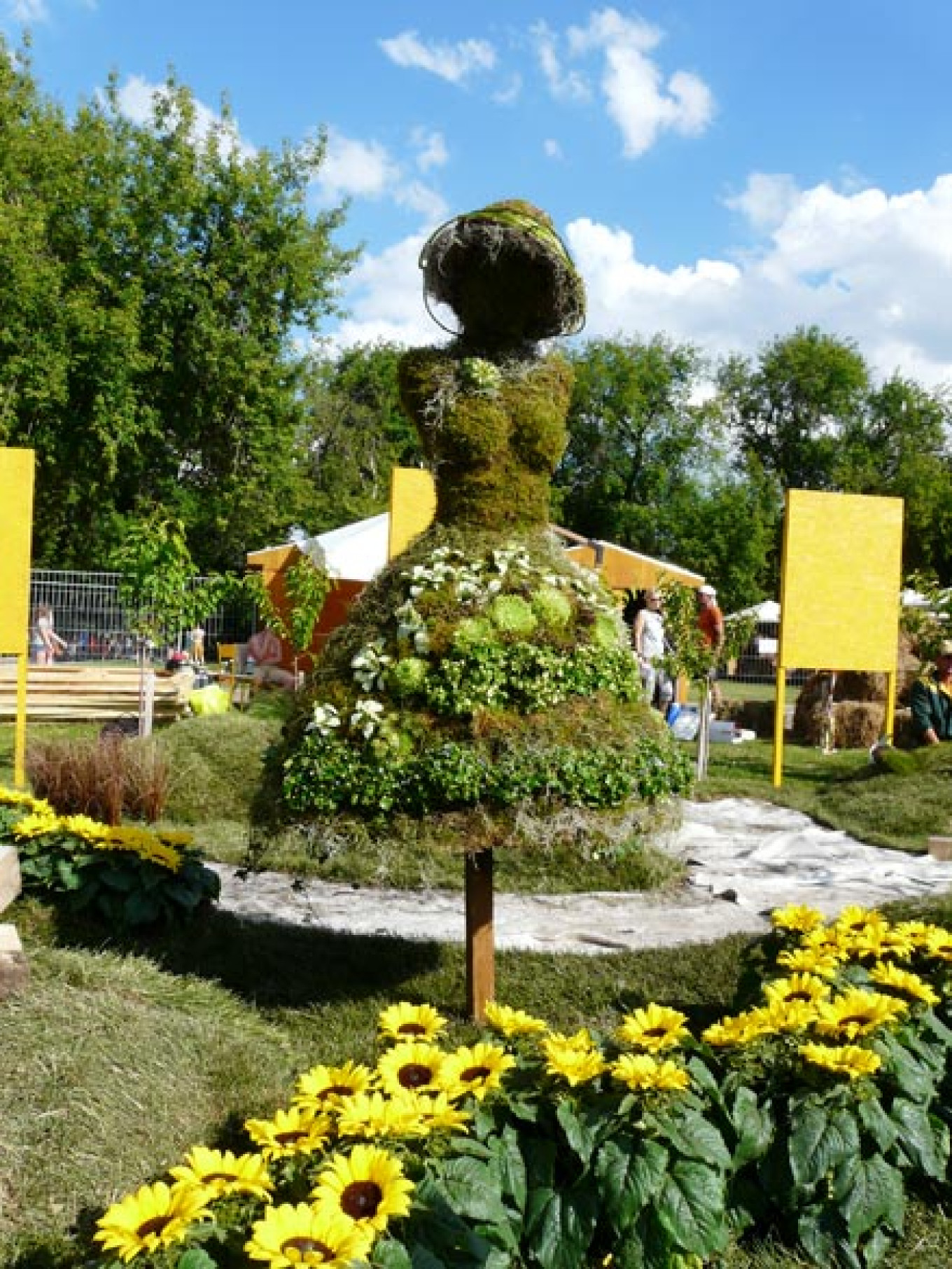 Green Fingers and Gold Medals at Moscow Flower Show