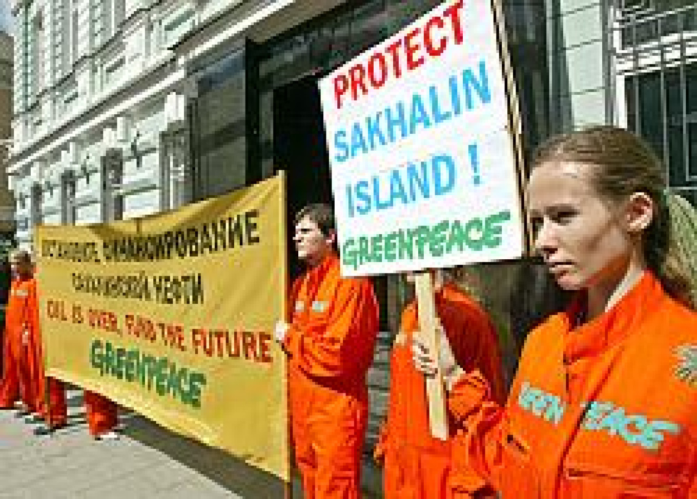 Greenpeace Protests Sakhalin Projects