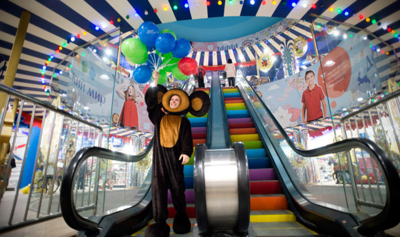 Detsky Mir Opens Russia's Largest Toy Store in Moscow