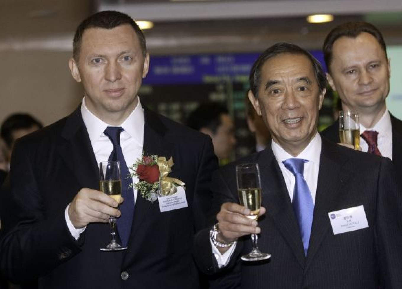Deripaska Touts Hong Kong for Russian IPOs