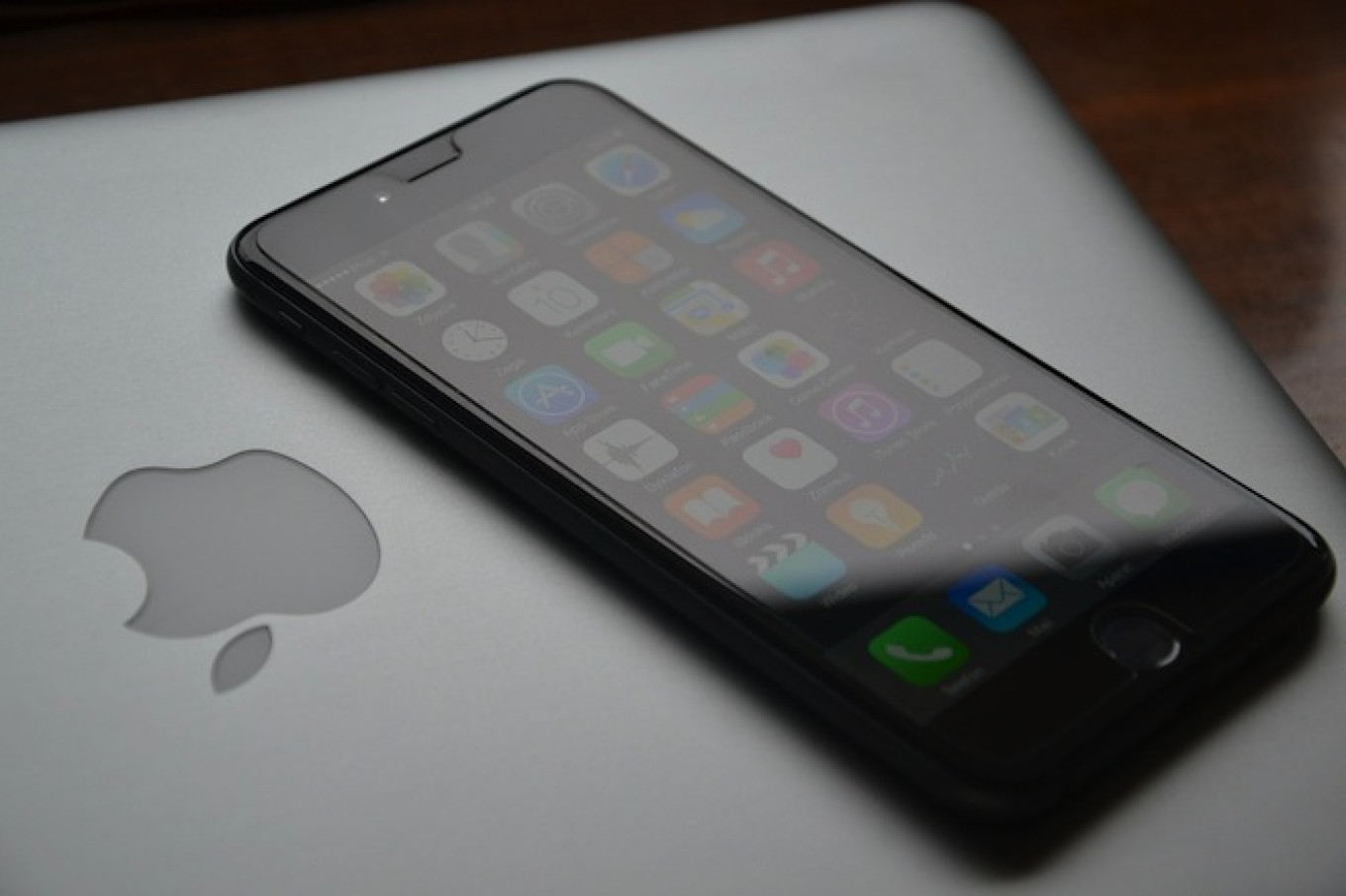 Apple Hikes Up Russian iPhone 6 Prices Again on Weak Ruble