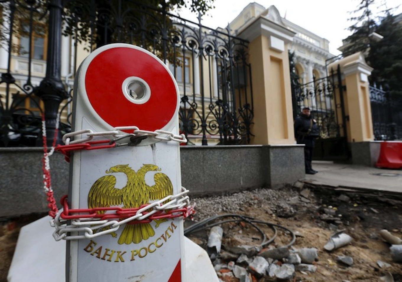 Russia's Biggest Banking Crashes of the Last 2 Years