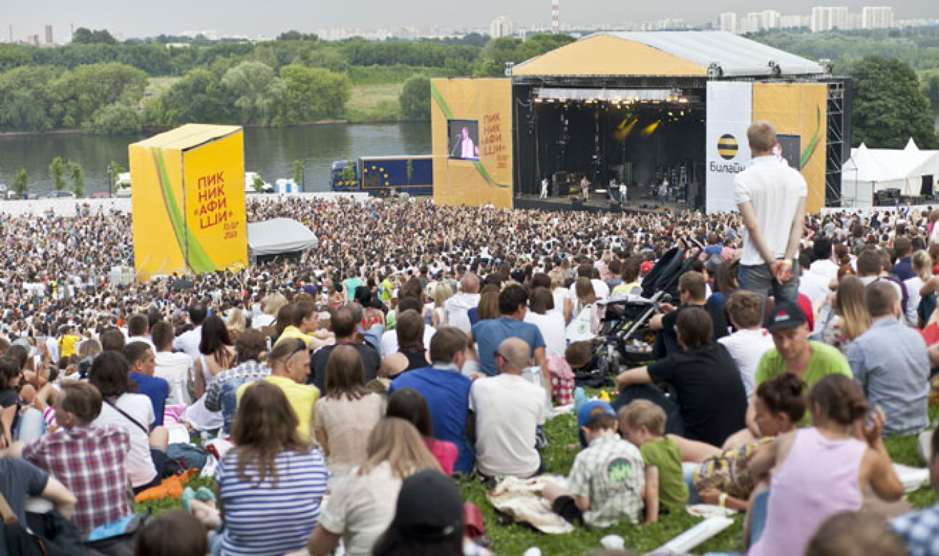 Afisha Picnic Celebrates 10 Years With Suede, Food and Music