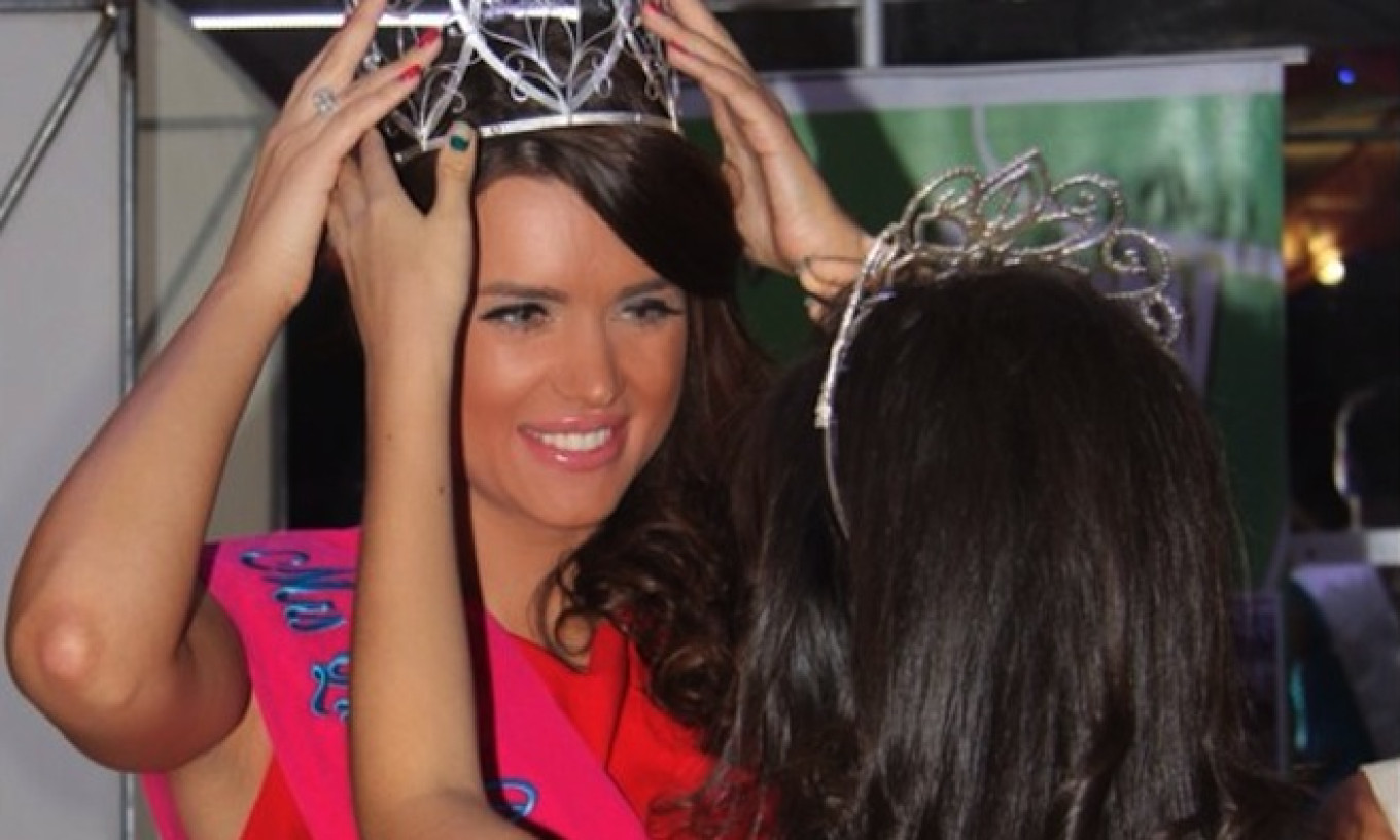Russian Winner of 'Mrs. World' Actually Won Ecuadorian Pageant