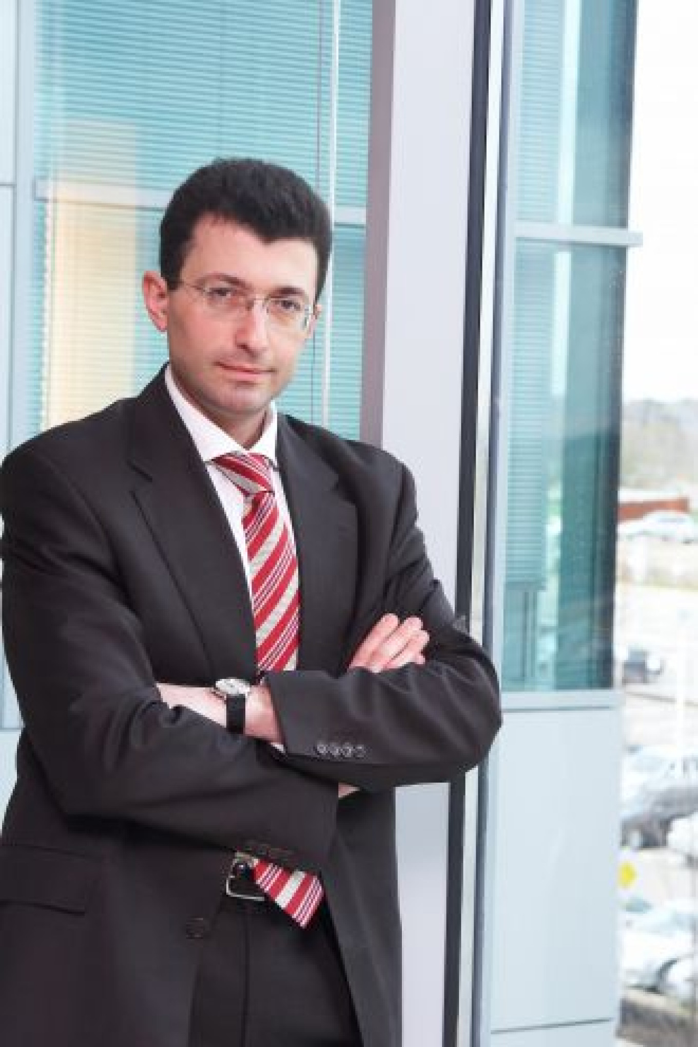 Bentus Gets Major Distributor