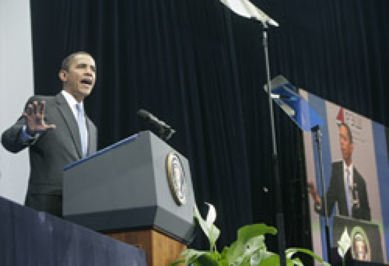 Landmark Speech Reaches Out to the Masses