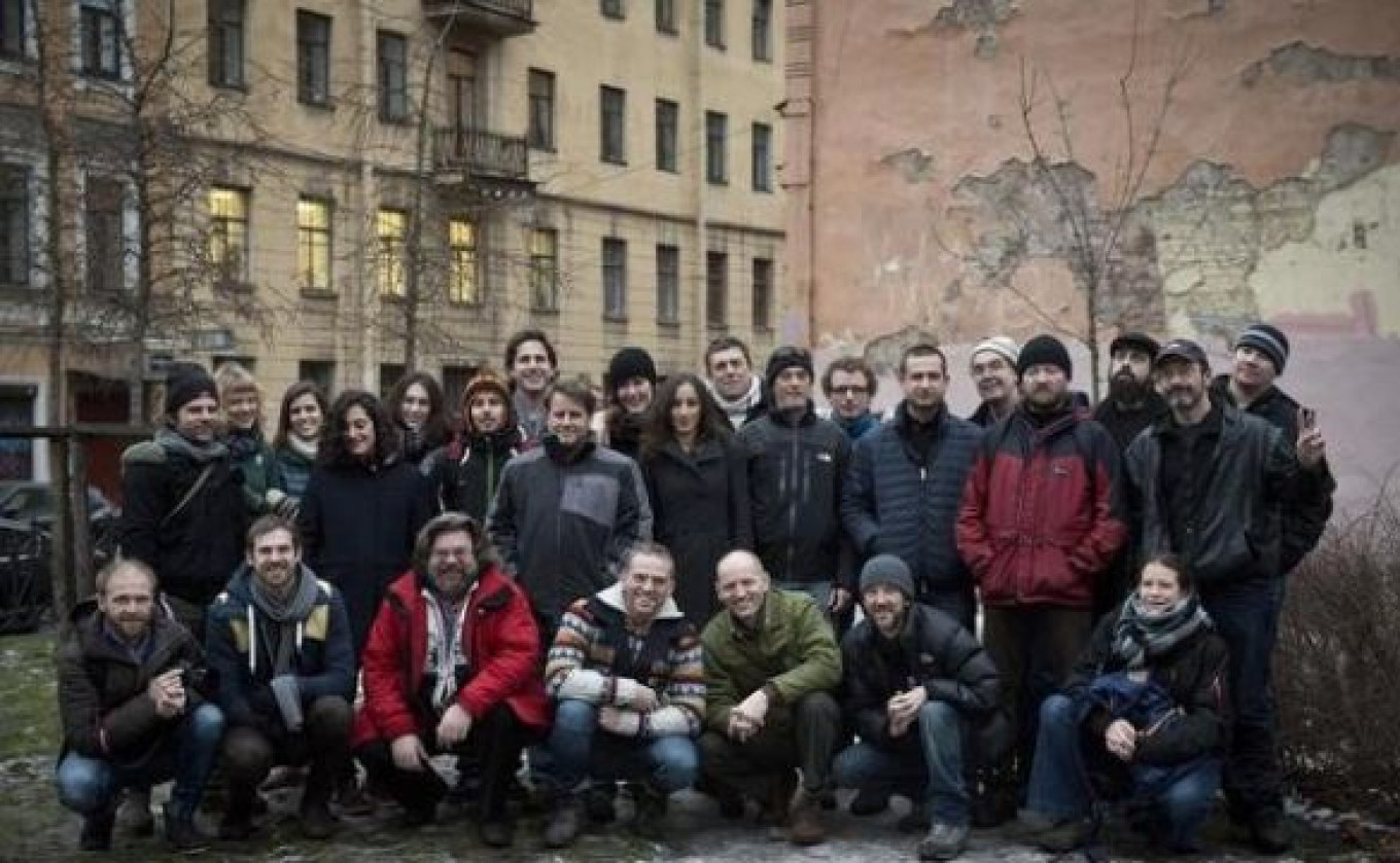 Duma Deputies Vow to Support Amnesty