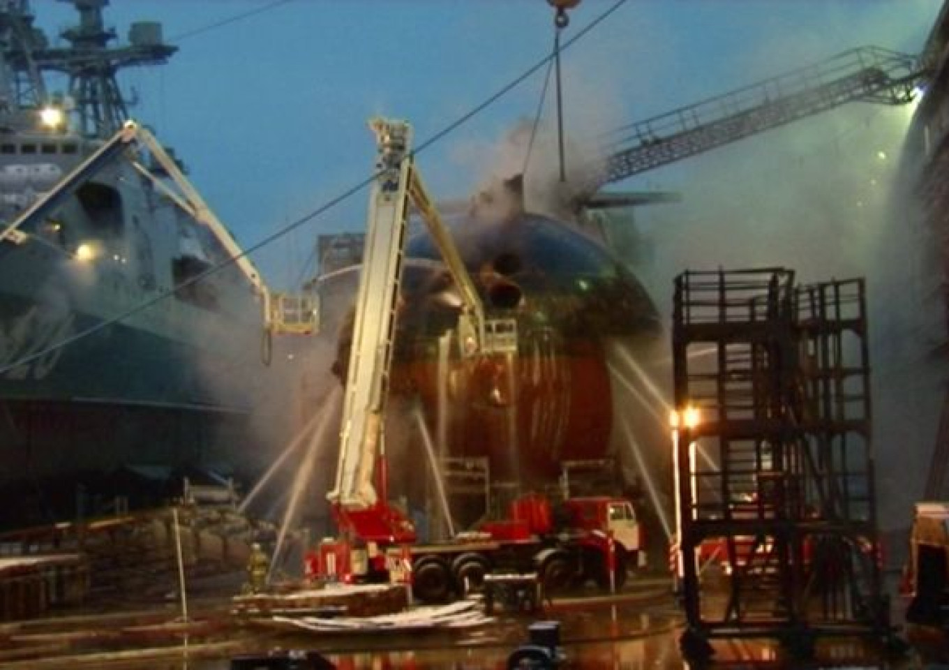 Report: Sub Fire a Near Nuclear Disaster