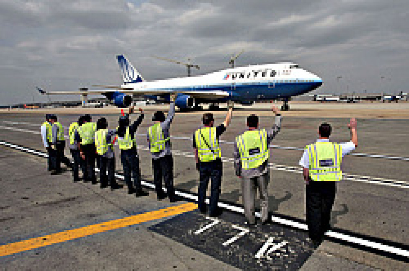 United Plans Direct Moscow Flights