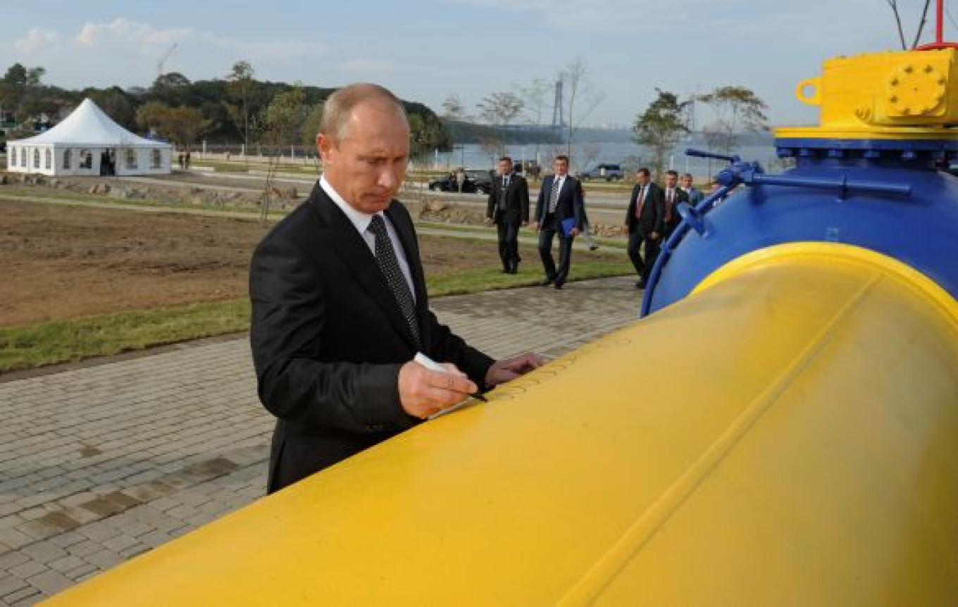 Gazprom Opens Pipeline to Sakhalin