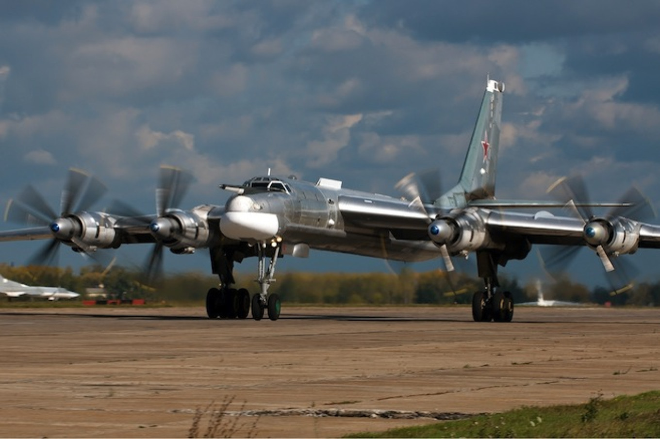 Russian Bomber Crashes in 6th Military Aircraft Loss in One Month