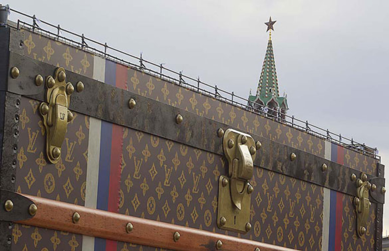 Giant Louis Vuitton Suitcase on Red Square Causes Outrage