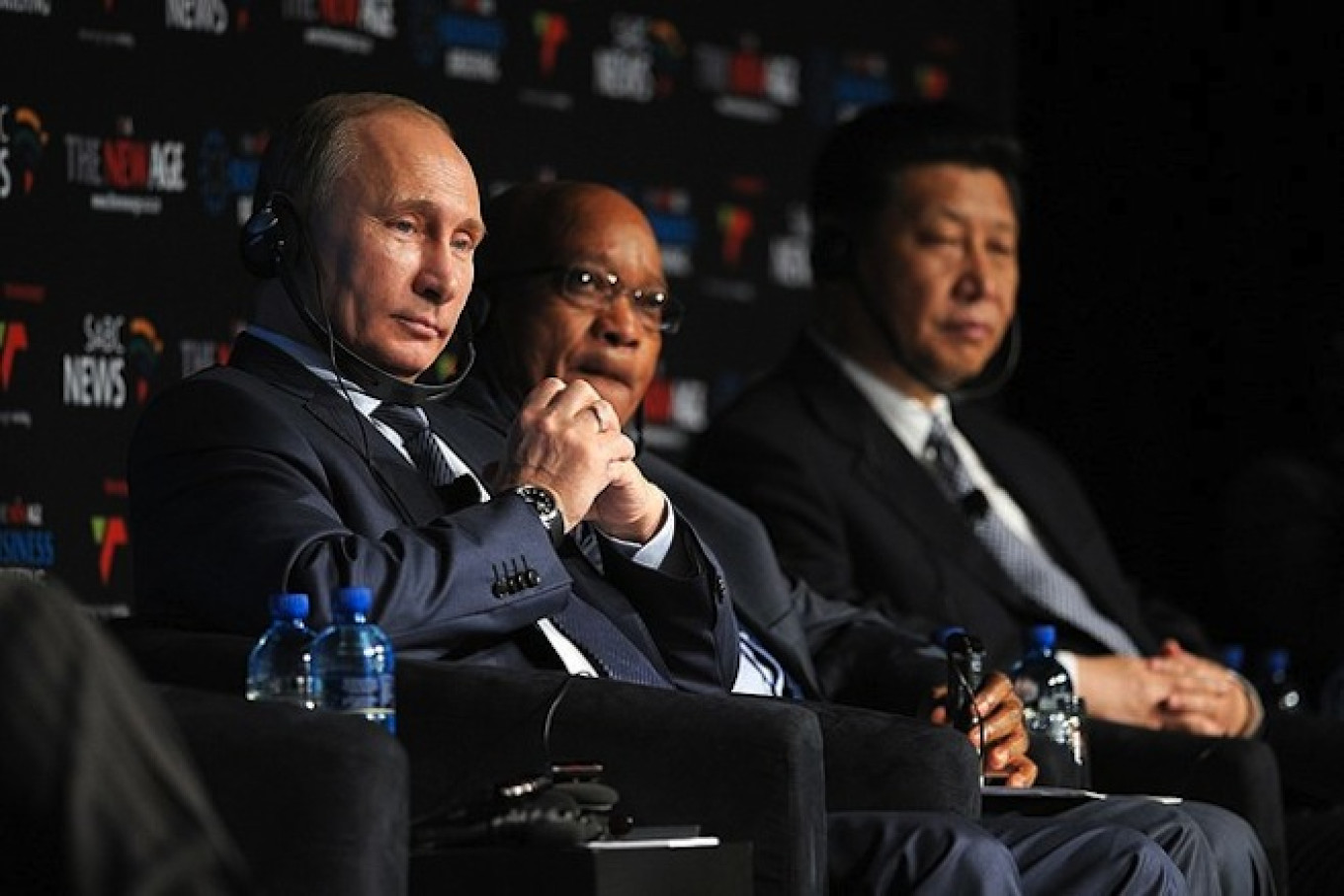 Russia Says BRICS Development Bank Ready to Launch