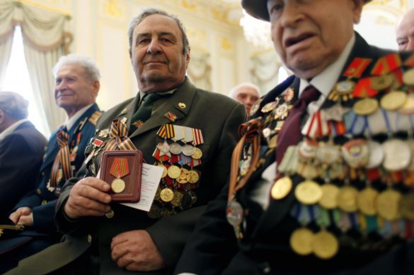 Presidents: U.S., Russia Should Recall World War II Cooperation