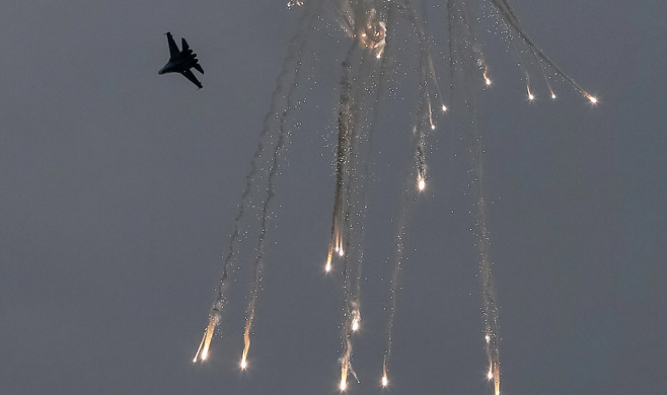 Experts Say Russian Role in Downed Ukrainian Aircraft Doubtful