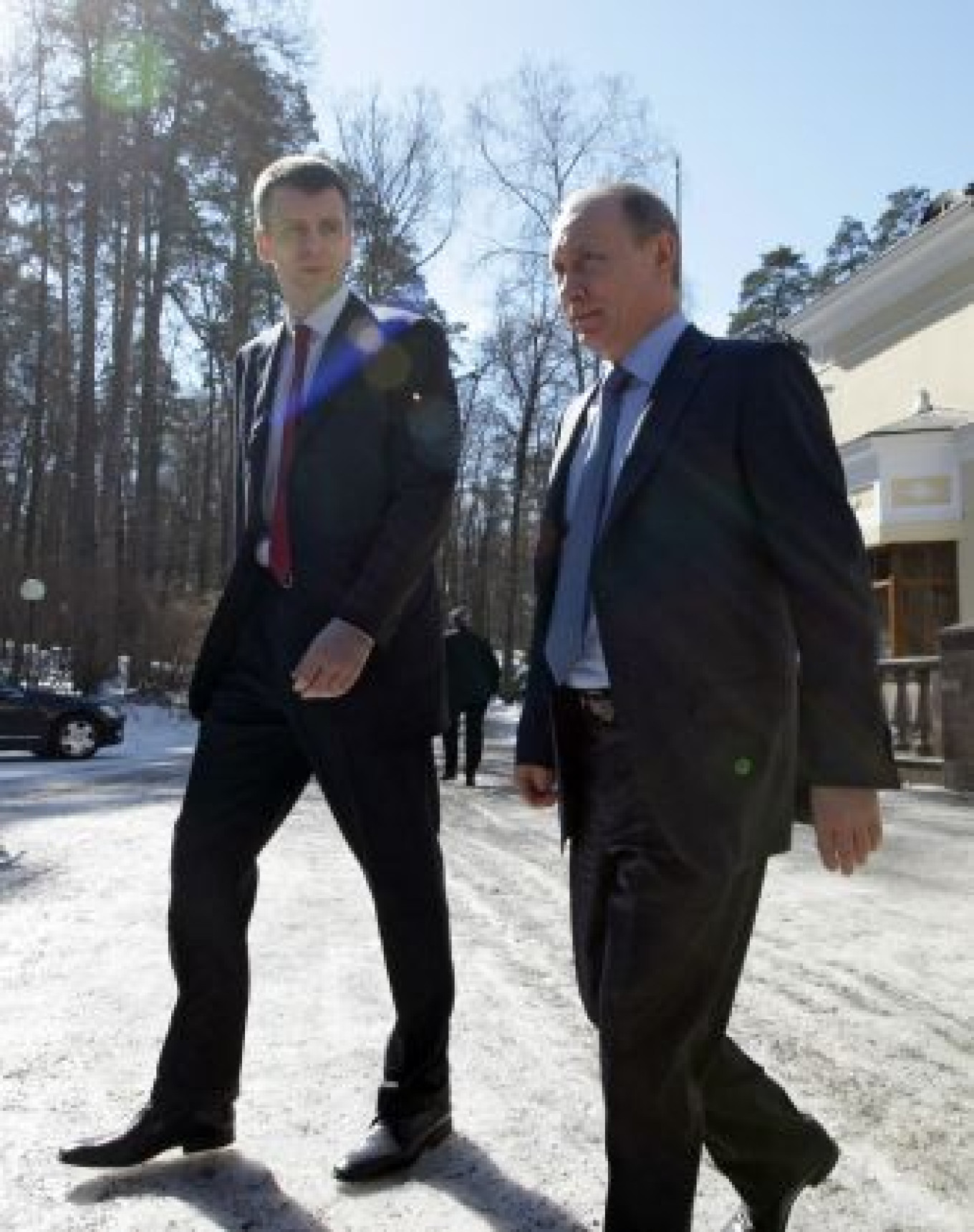 Putin Tests Oligarch's Hybrid Car