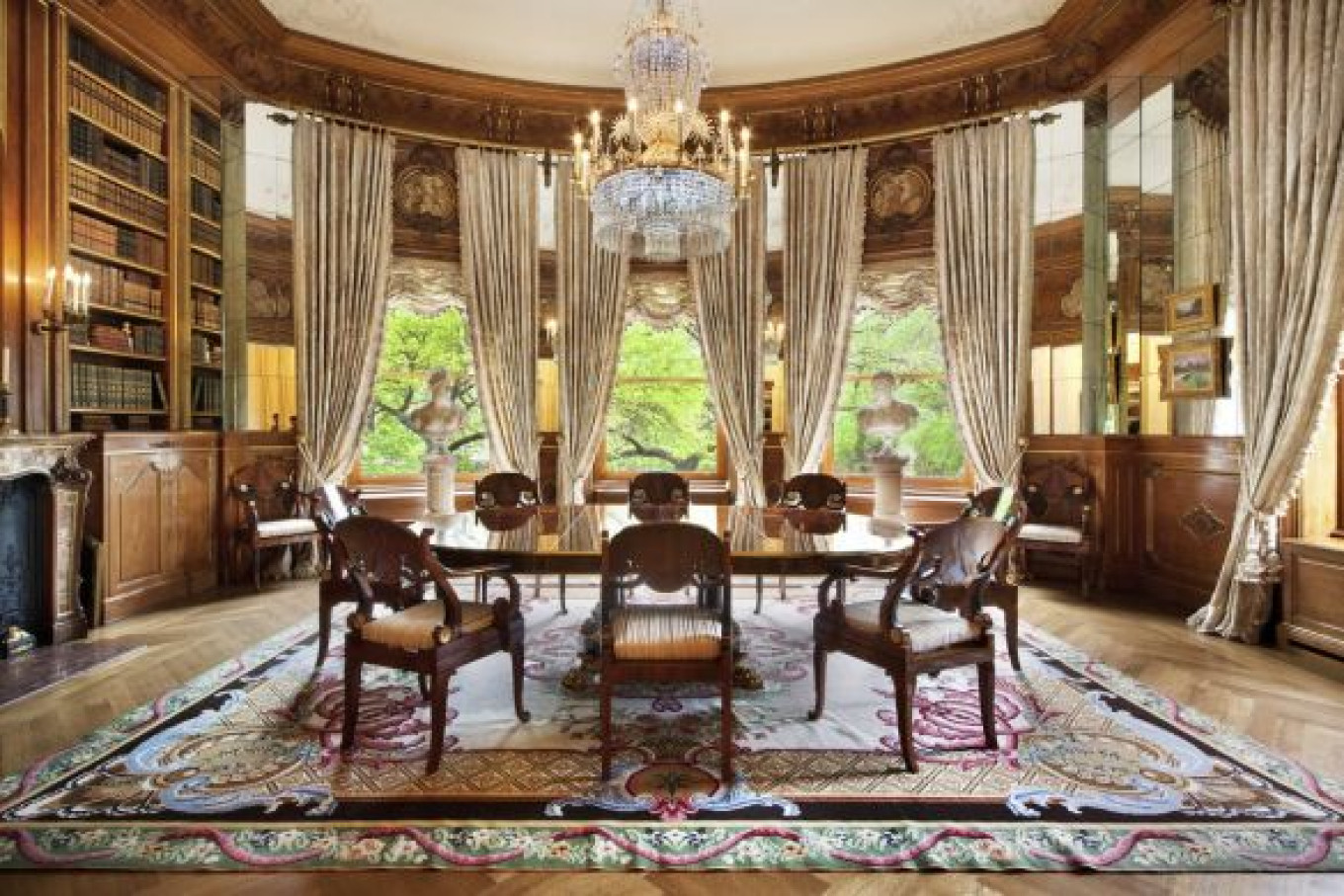 Roman Abramovich to Buy Manhattan Mansion for Record $75M