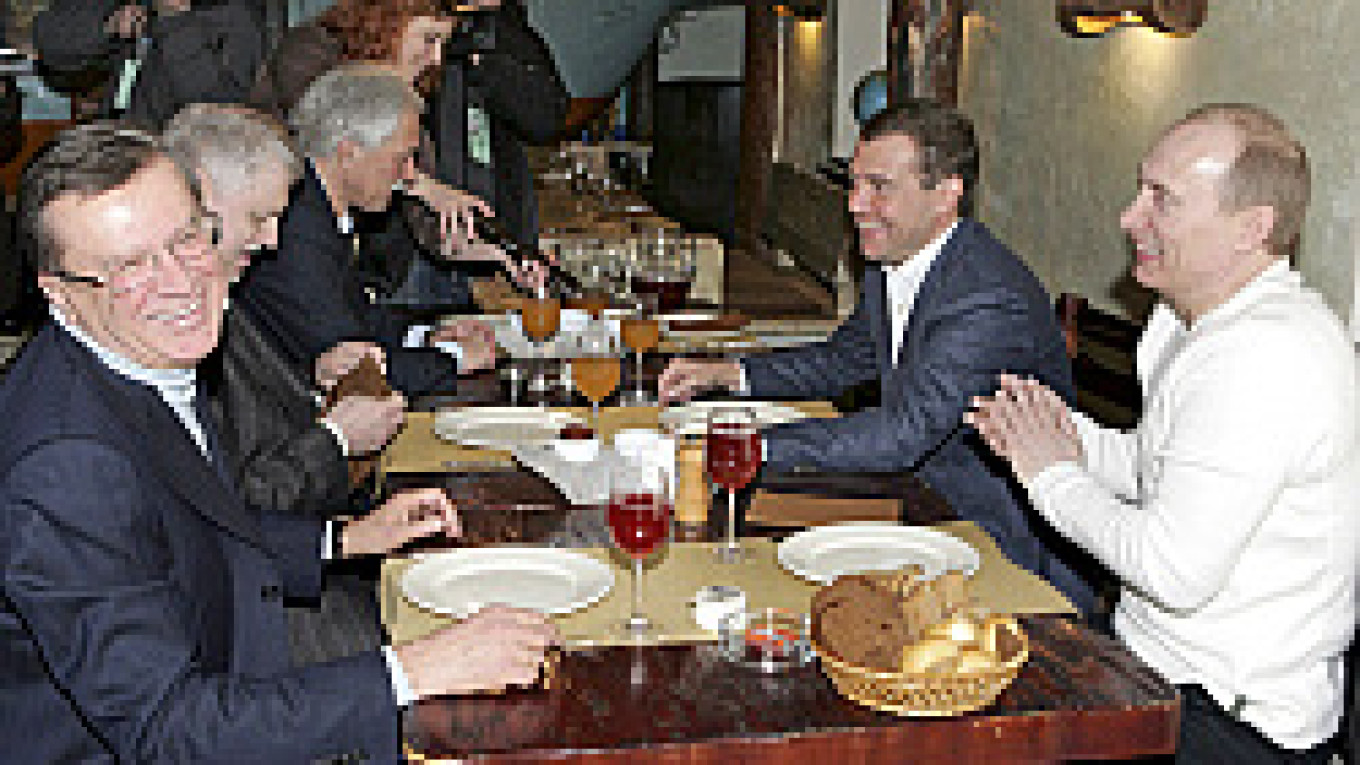 Early Results Give Medvedev 68.5%