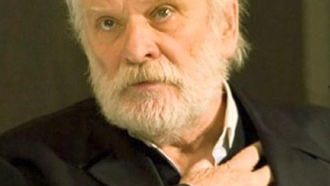 Celebrated Theater Director Fomenko Dies