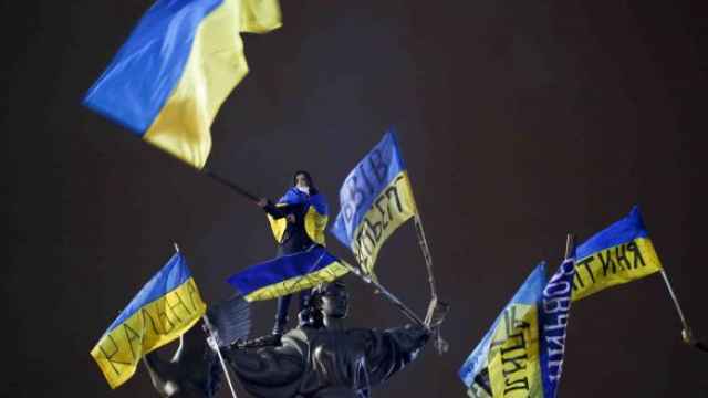 Specter of Soviet Union Haunts Ukraine at Protests